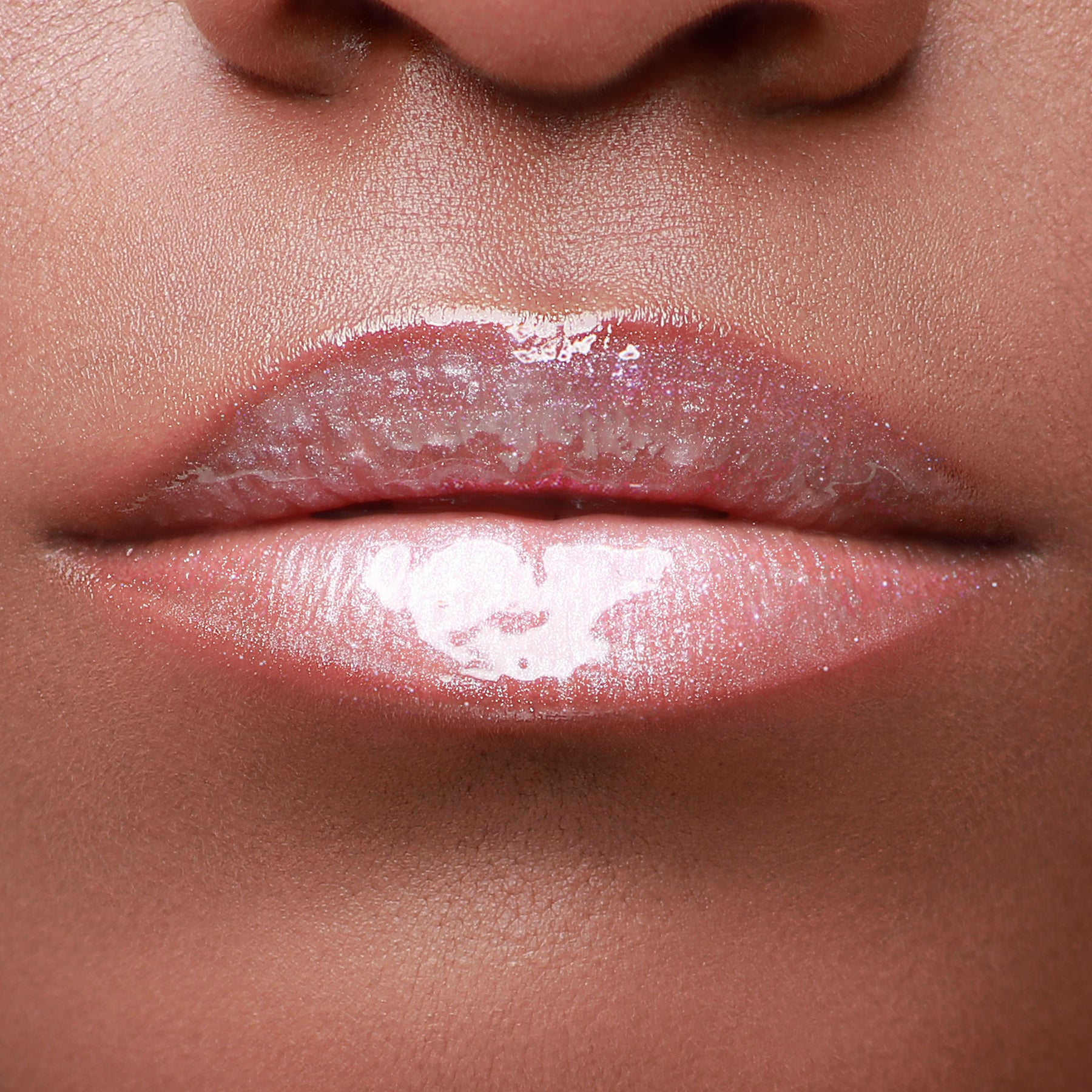ULTRA SHINE VOLUMIZING LIP GLOSS