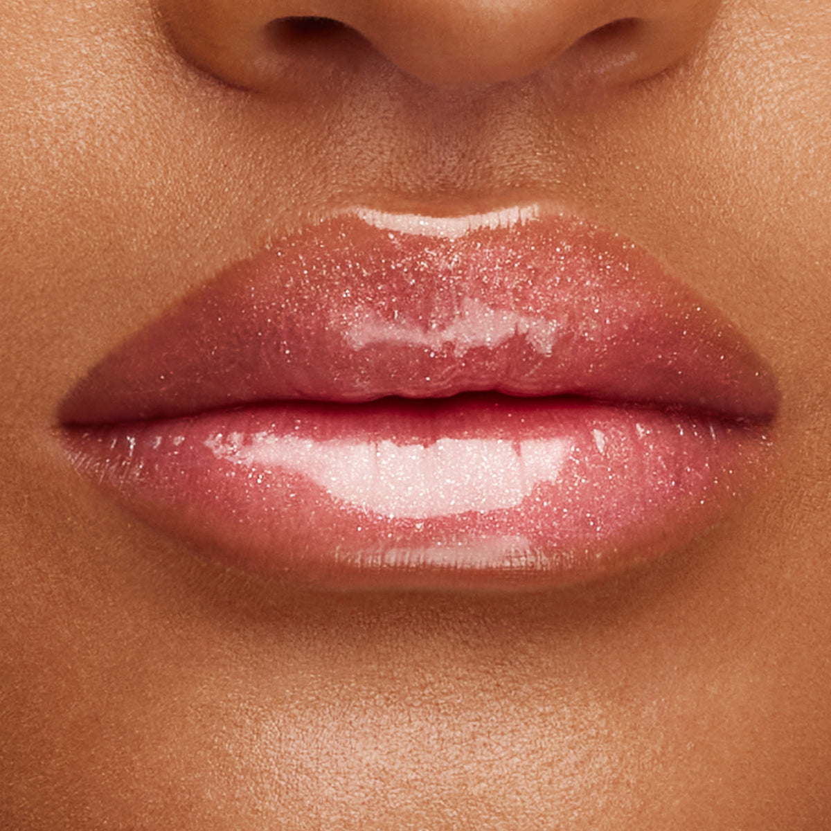 ULTRA SHINE VOLUMIZING LIP GLOSS